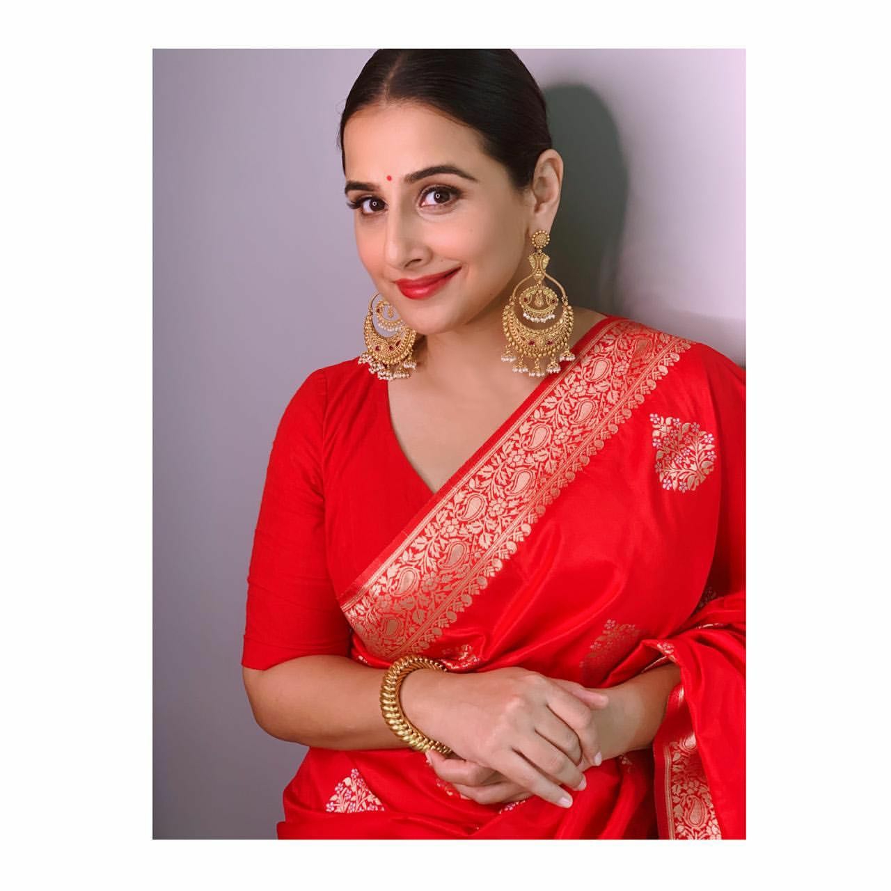 Vidya Balan Scrolller