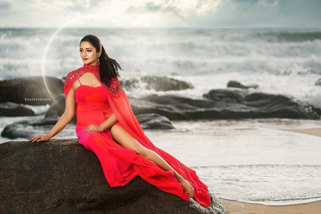 Vimala Raman | Scrolller