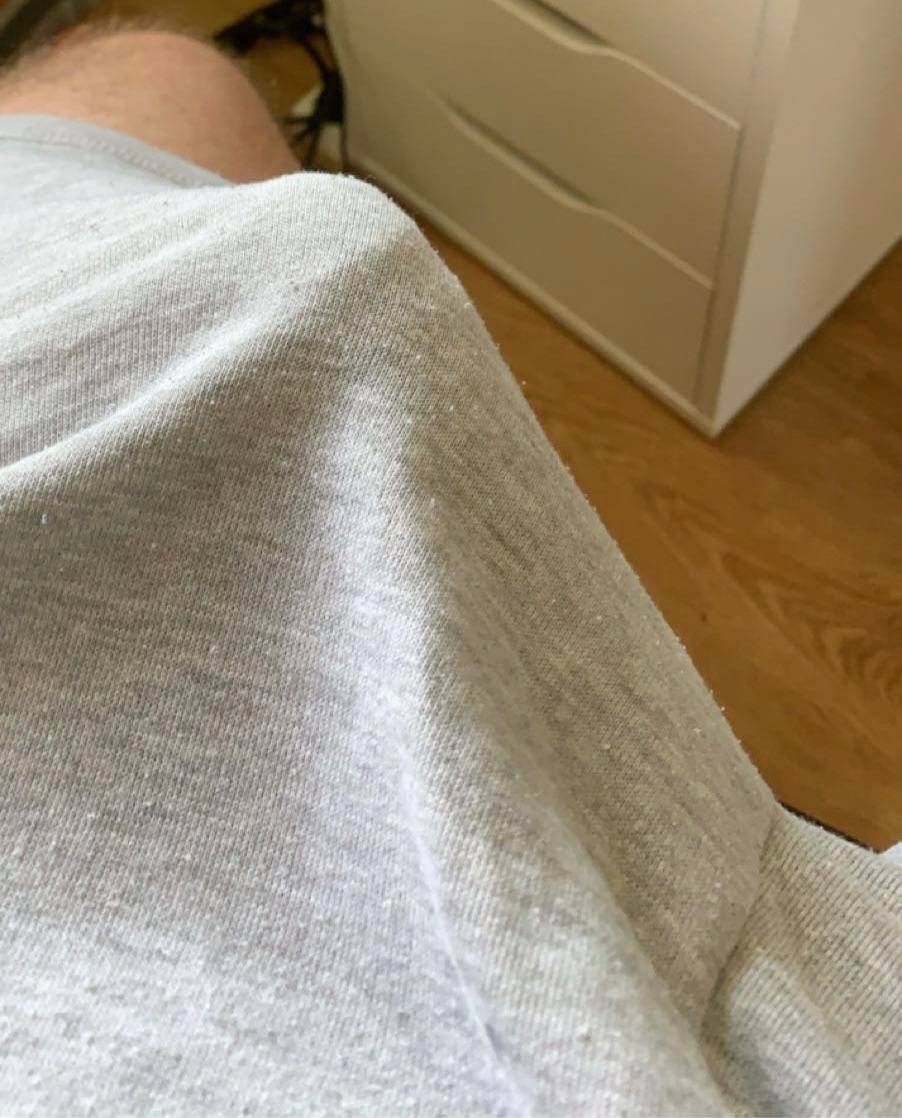 Visible contours of my cock 😘 | Scrolller