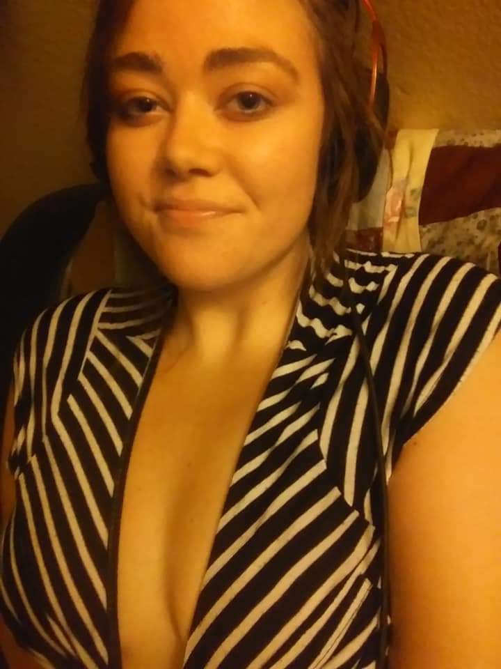 Viva la Down blouse!!!!! | Scrolller