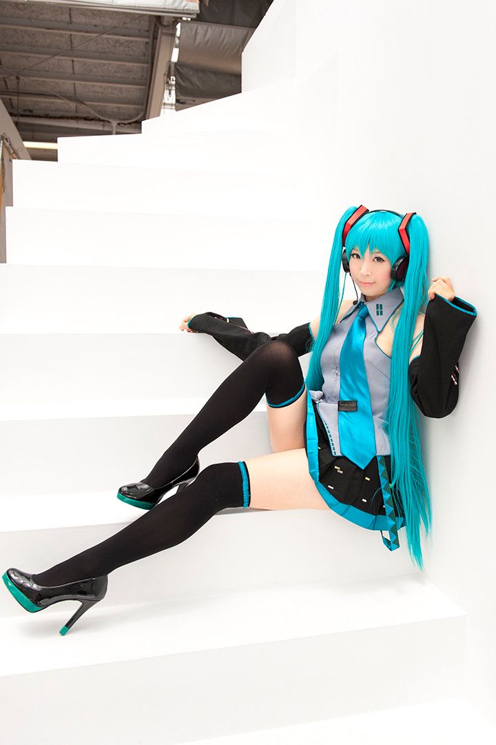 (Vocaloid) Hatsune Miku | Scrolller