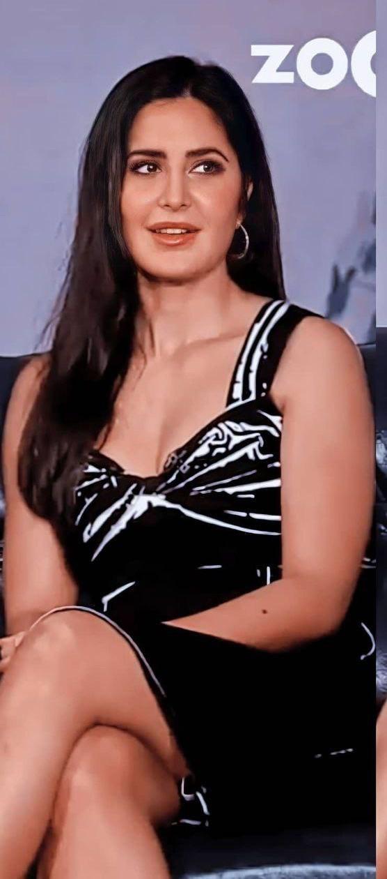 Voluptuous Katrina Kaif | Scrolller