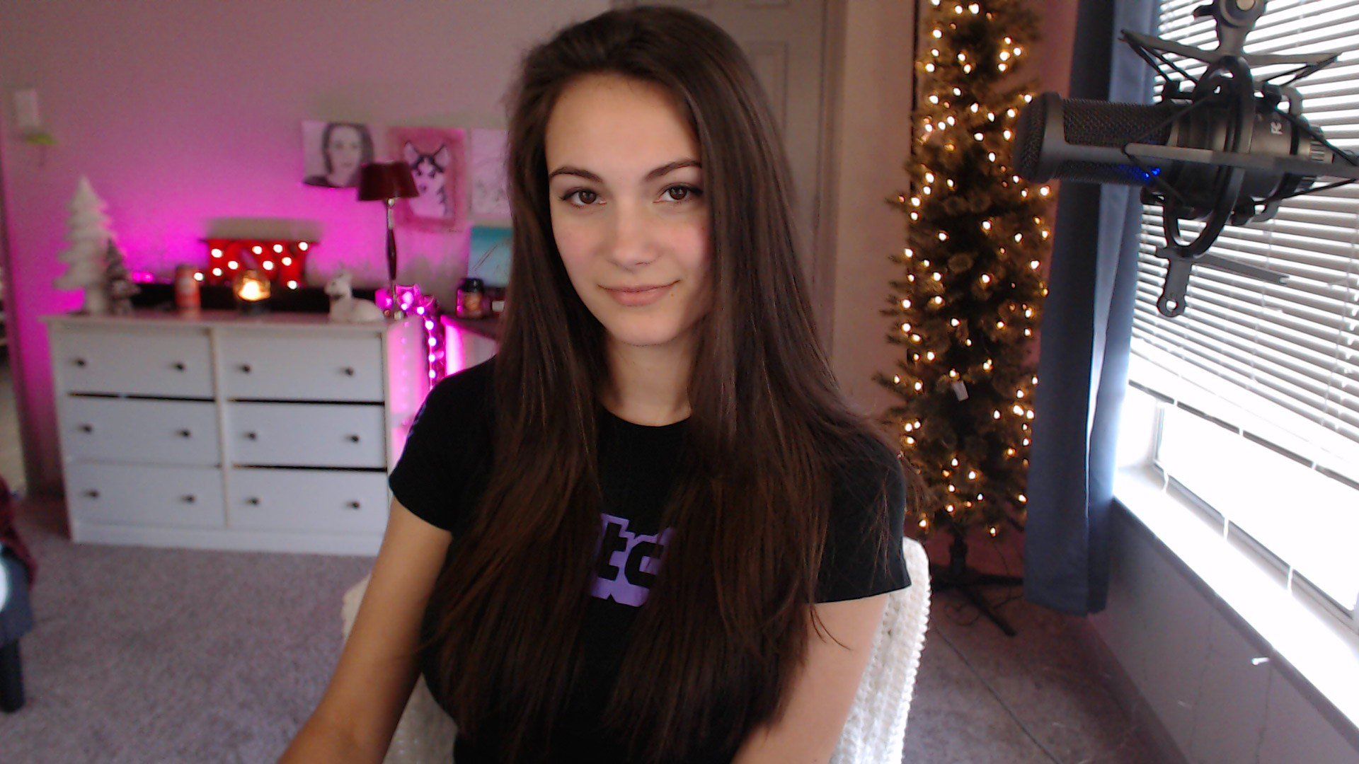 VR Stream Setup | Scrolller