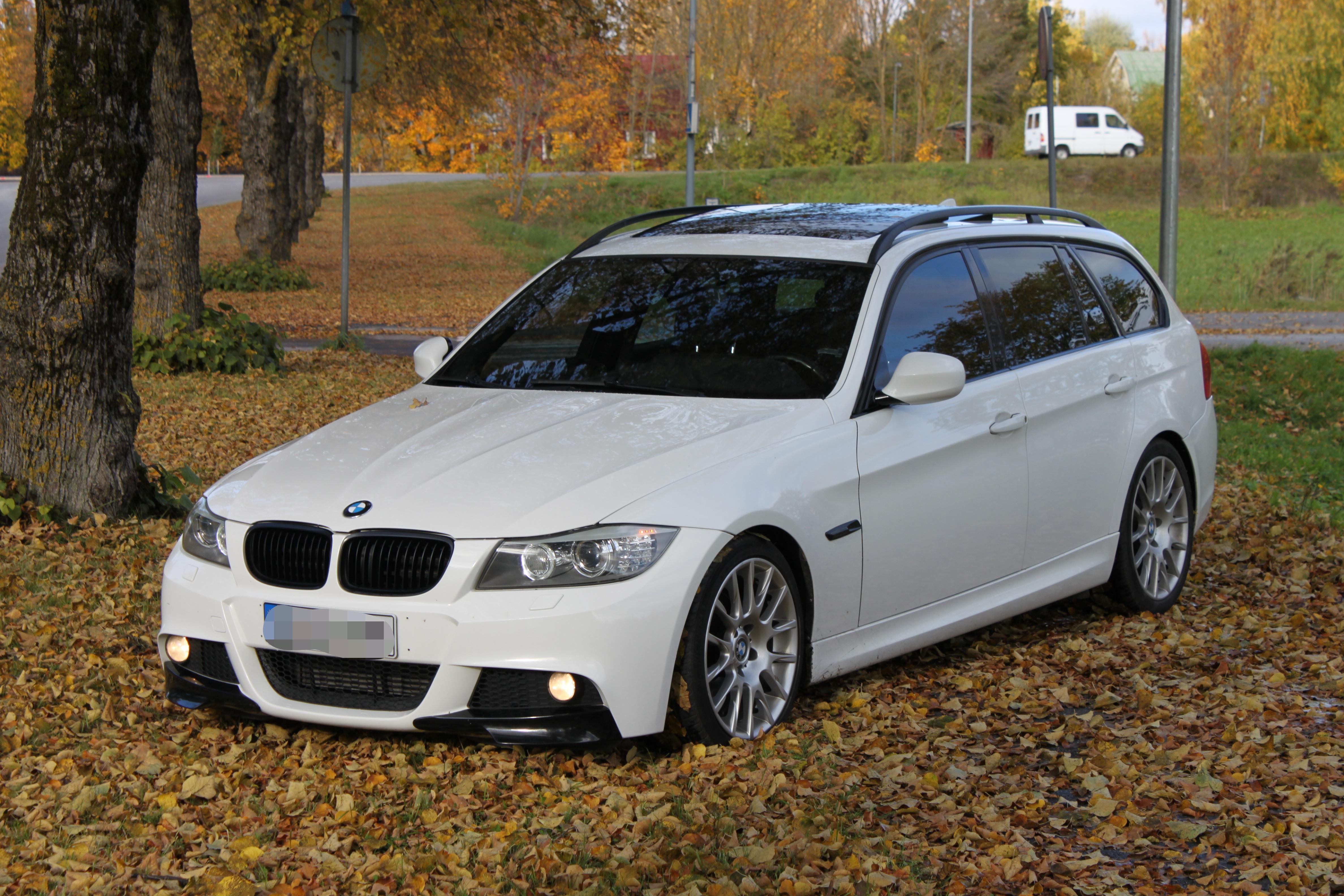 Wagon tuesday | Scrolller