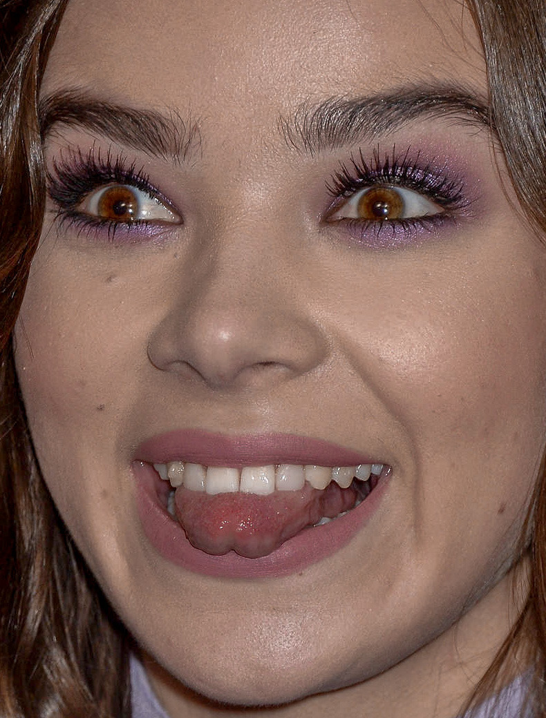 Waiting for cummies | Scrolller