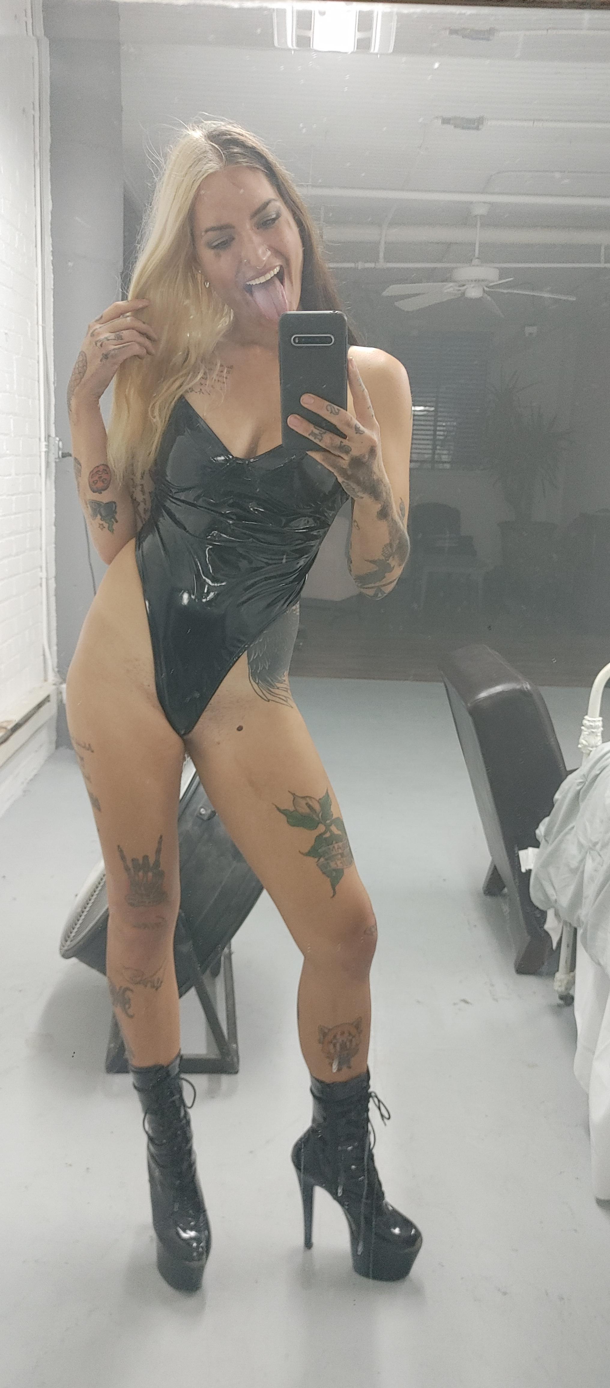 Wanna get dirty with me? | Scrolller