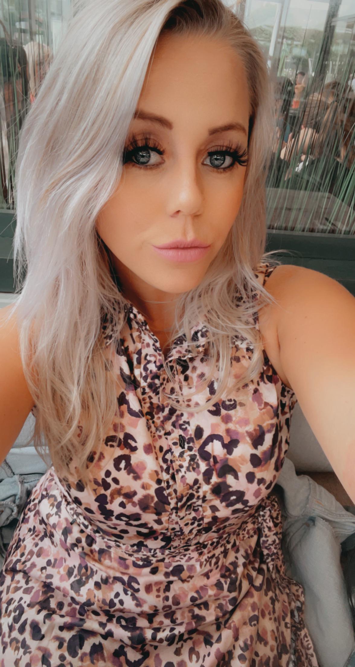 Wanna know what’s beneath 😋 subscribe to my free OnlyFans page 🥵 link below ⬇️ | Scrolller