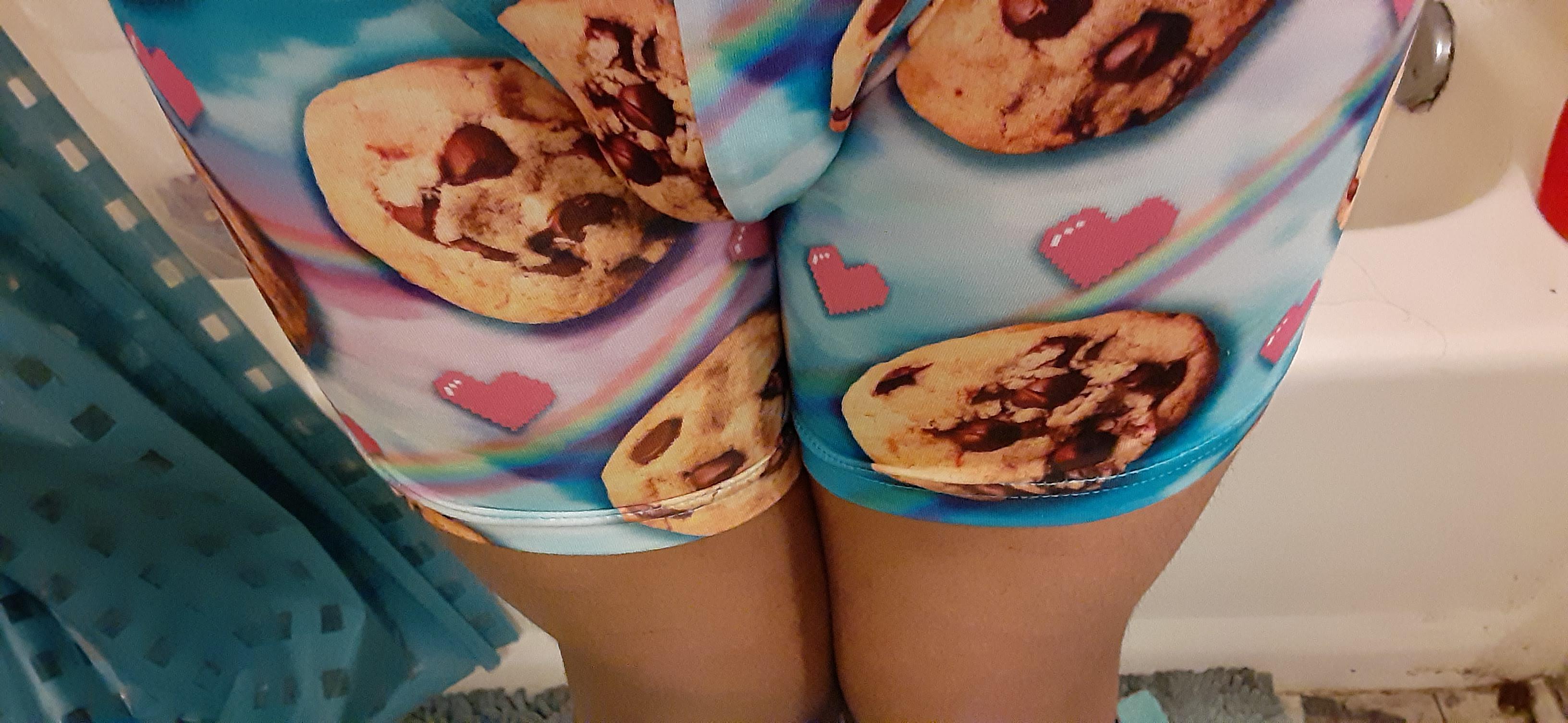 Want a cookie? | Scrolller