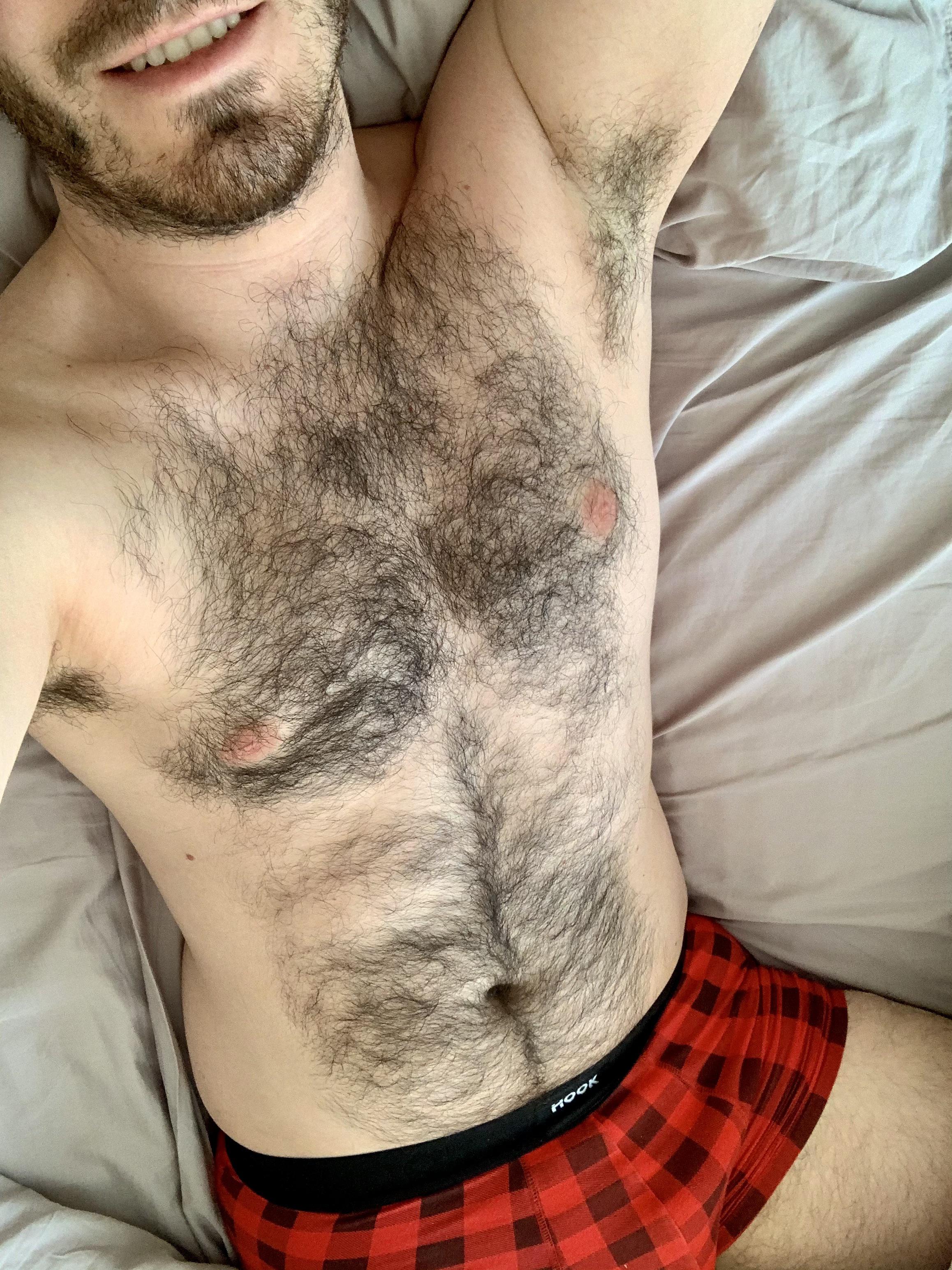 Want to snuggle up there? | Scrolller