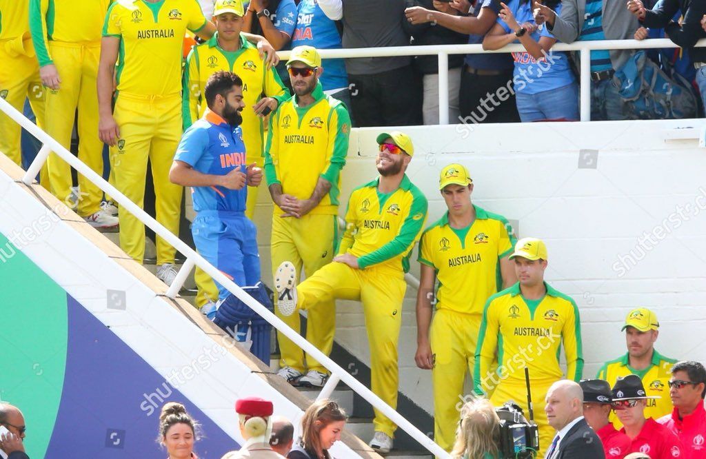 Warner Interrupting Kohli Scrolller