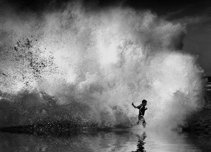 “Wave” by Erol Ayyildiz | Scrolller