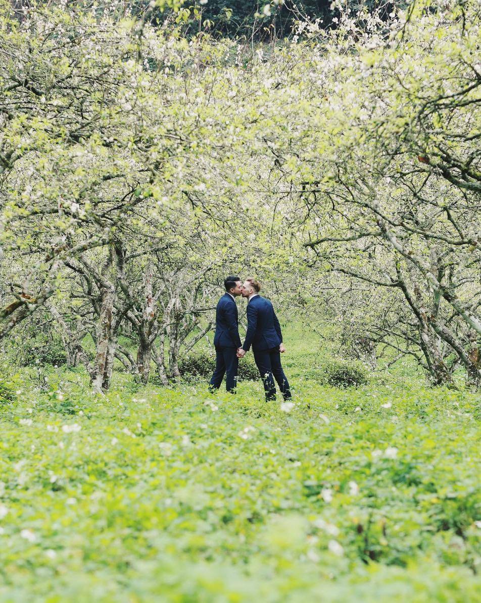 We got married! | Scrolller