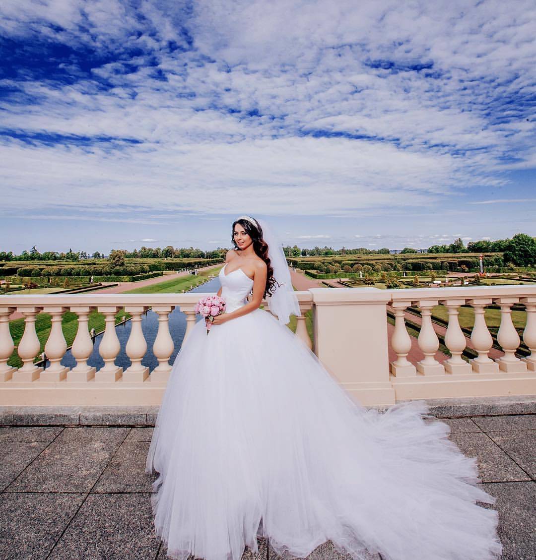 Wedding dress | Scrolller