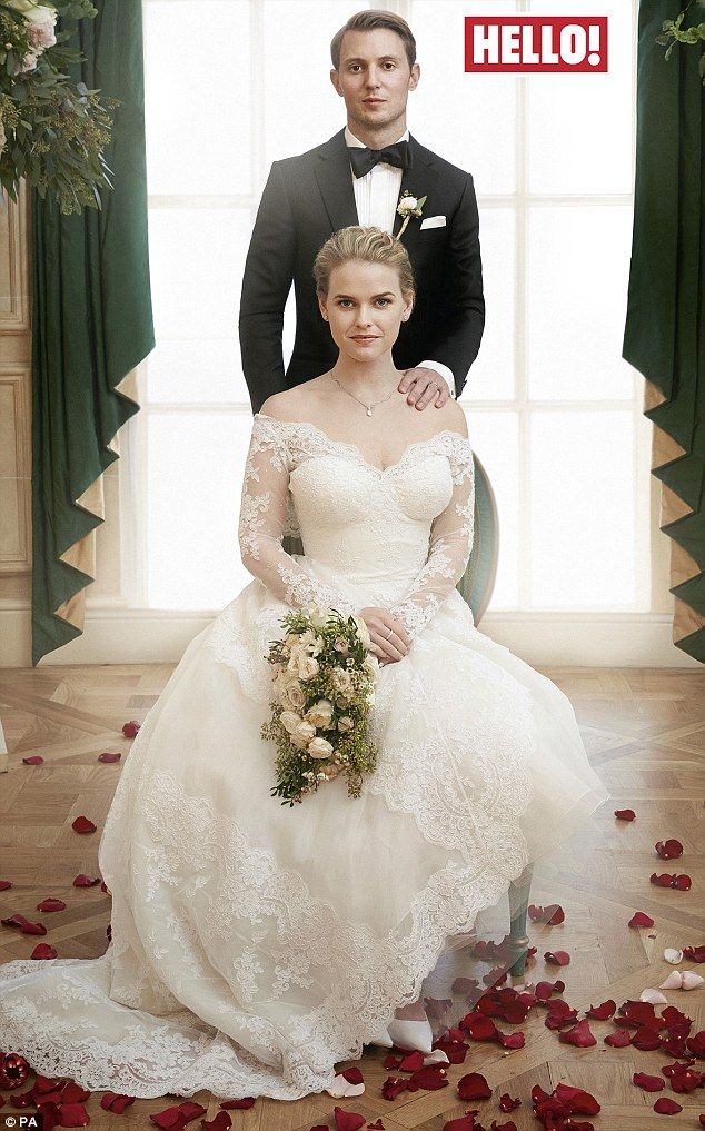 Wedding photo | Scrolller