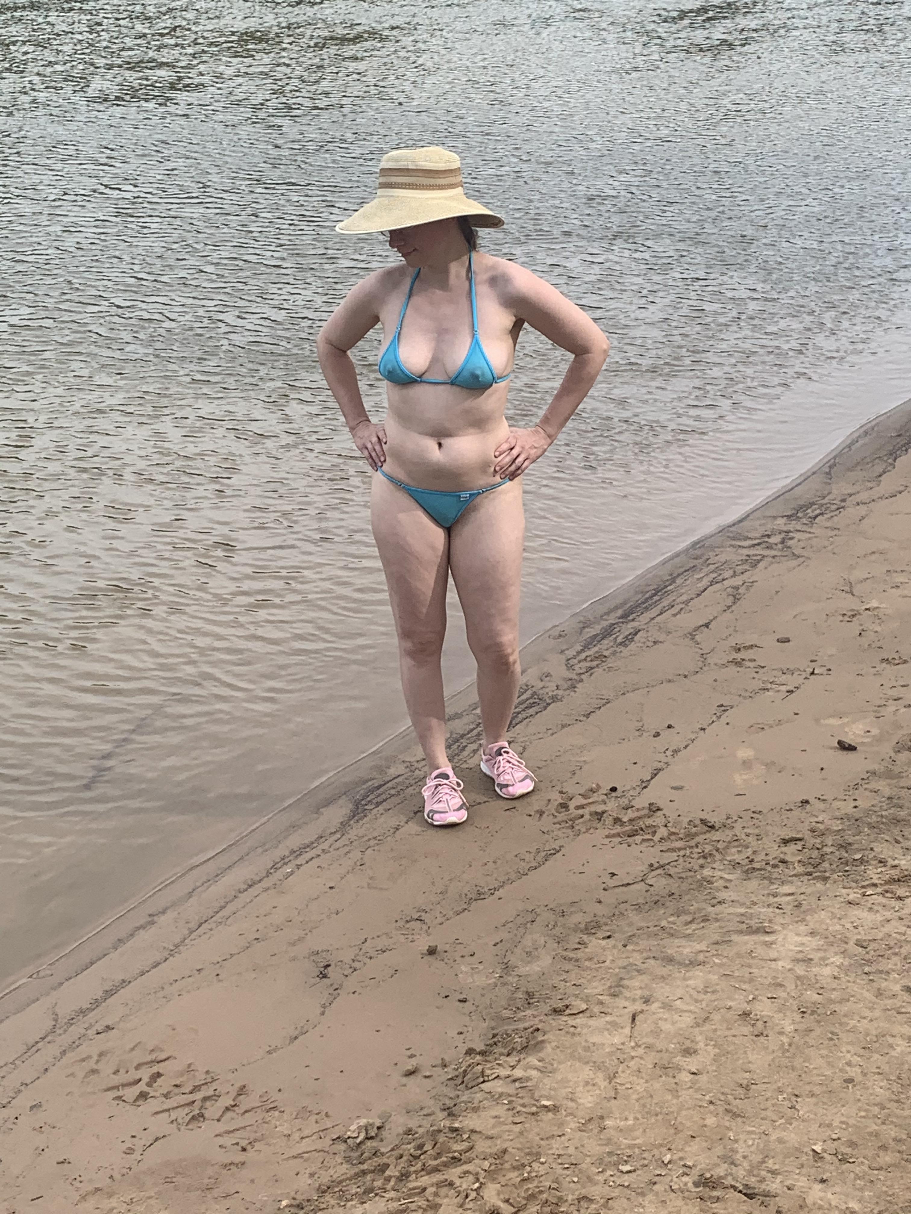 Who likes her? DFW. | Scrolller