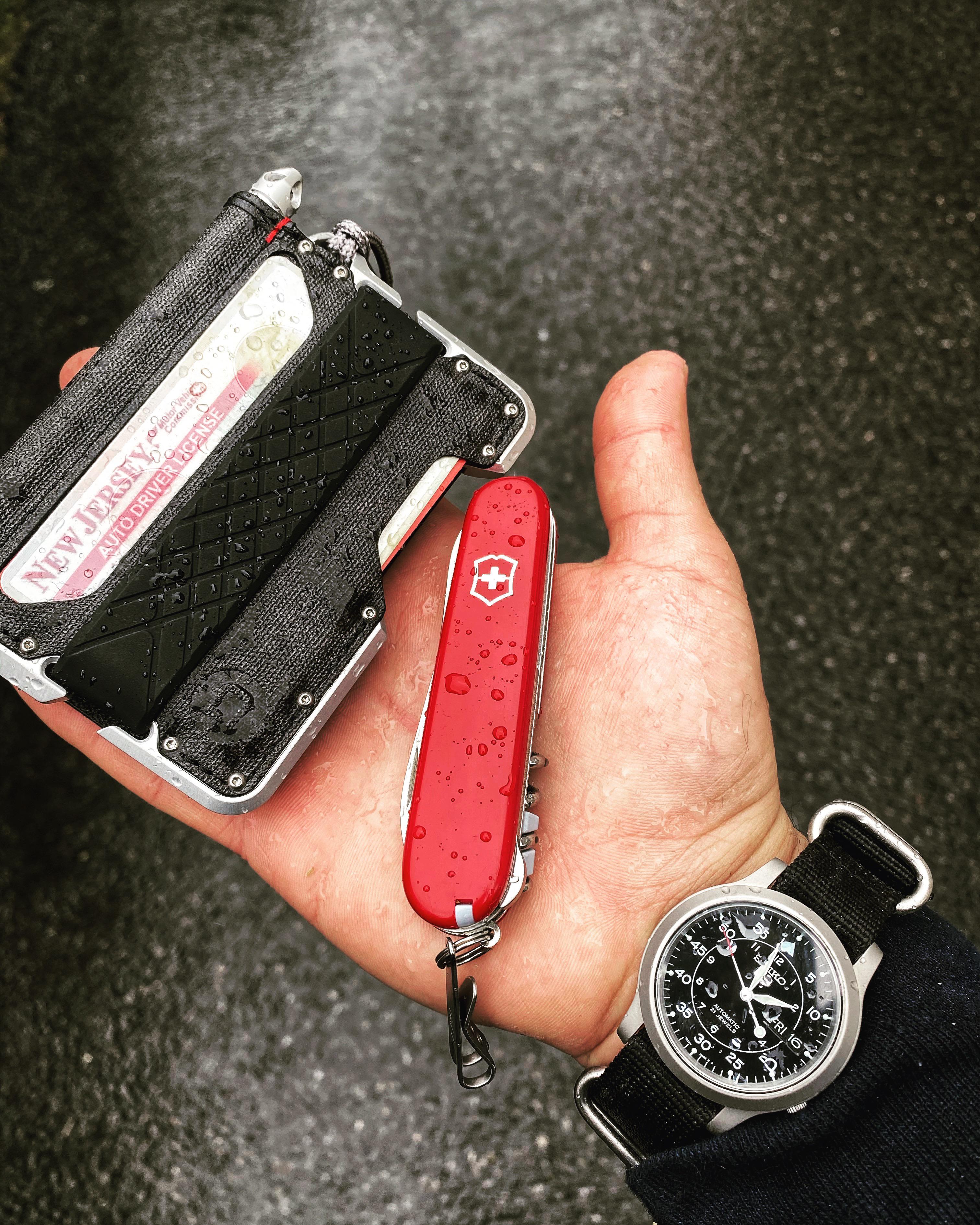 Weekend carry | Scrolller