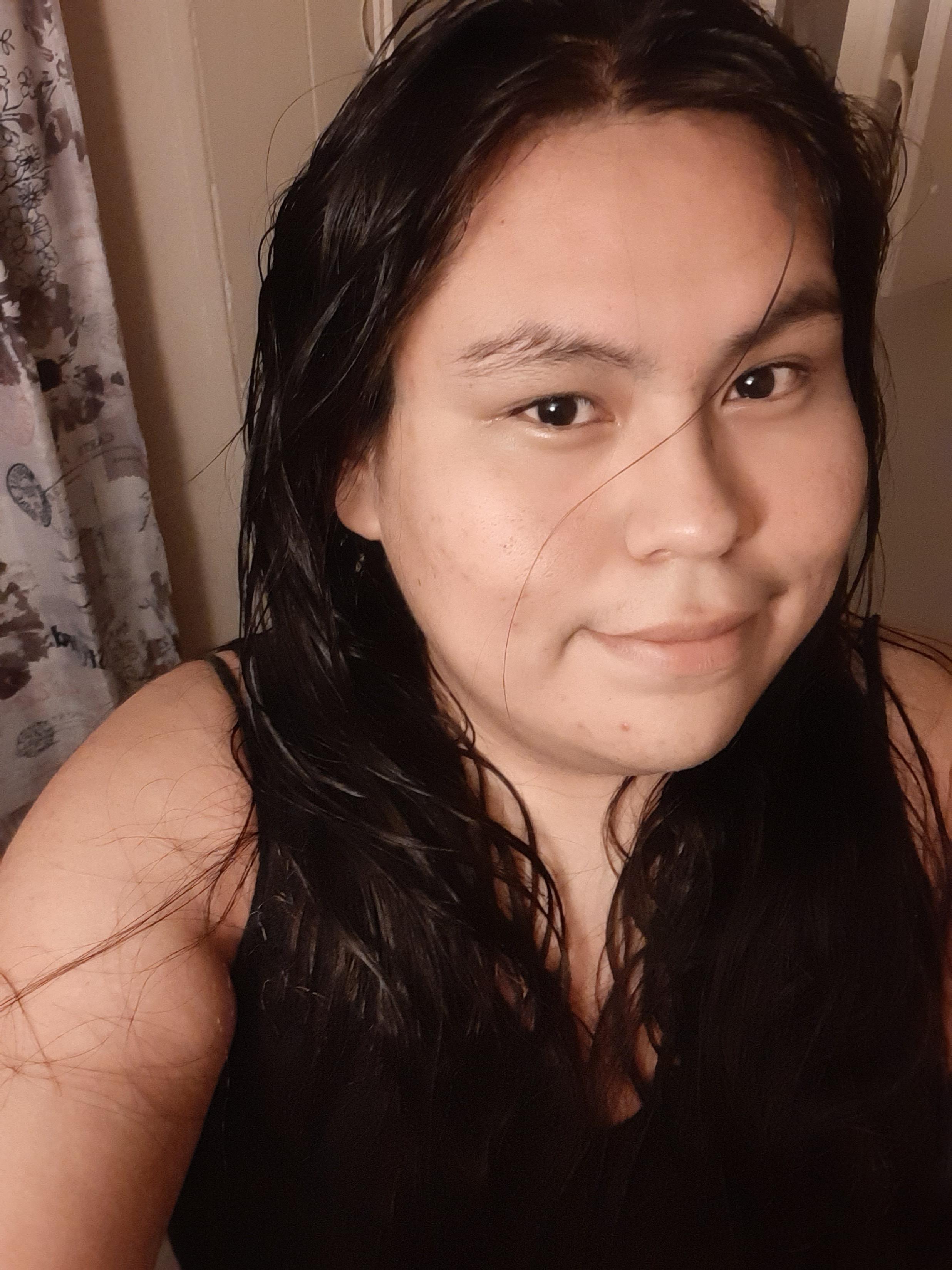 Wet hair | Scrolller