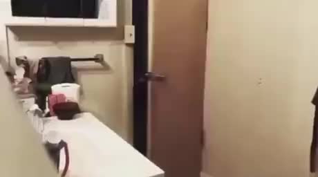 What a legend. So calm, so decisive........ | Scrolller