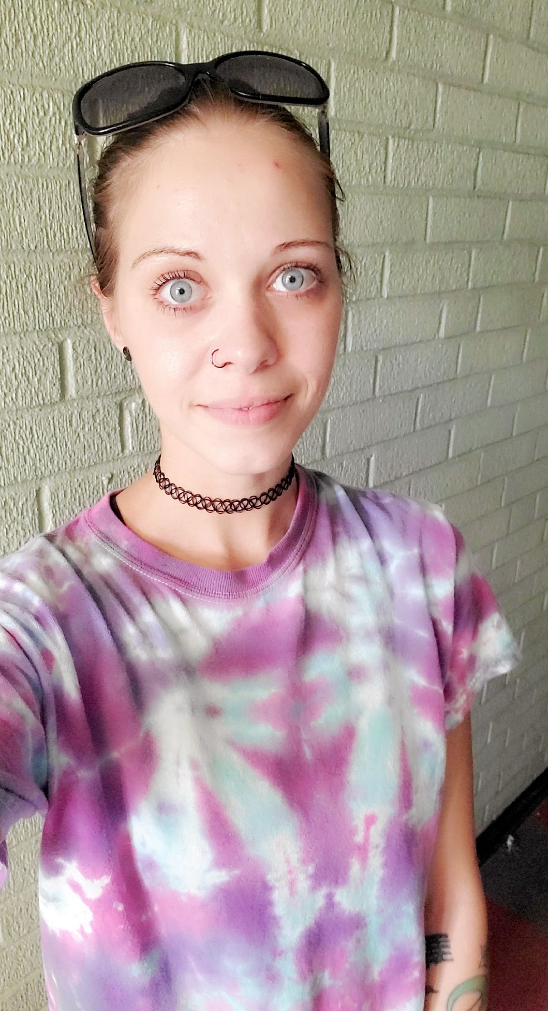 Just your average pale girl.. | Scrolller