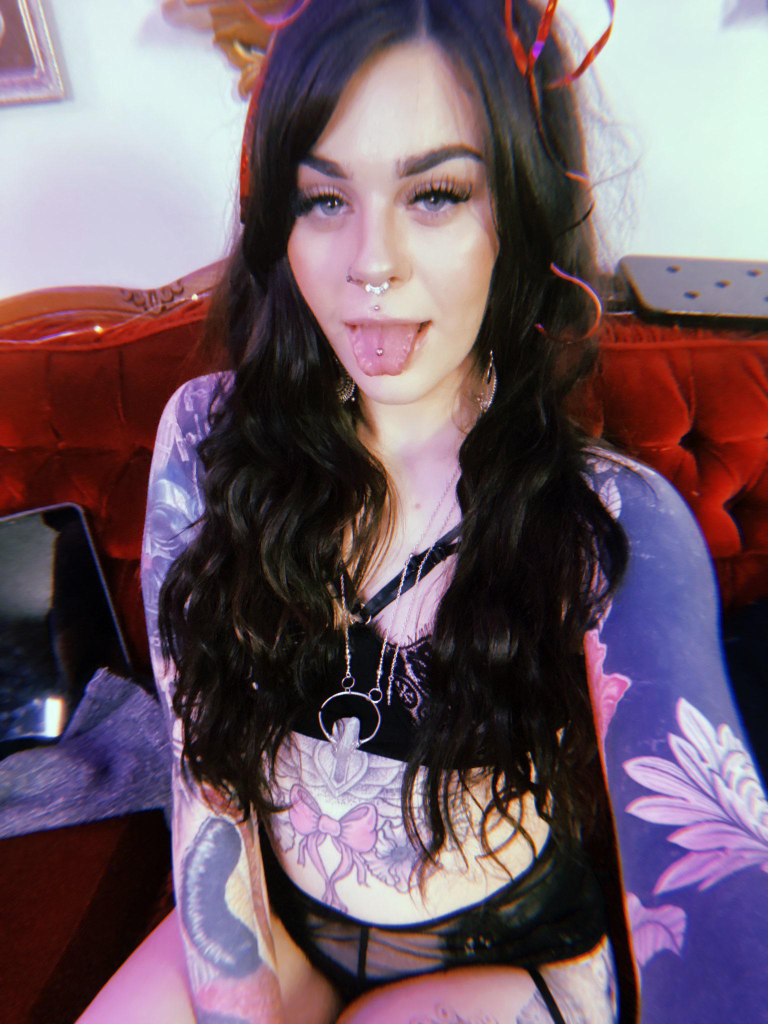 What do you think | Scrolller