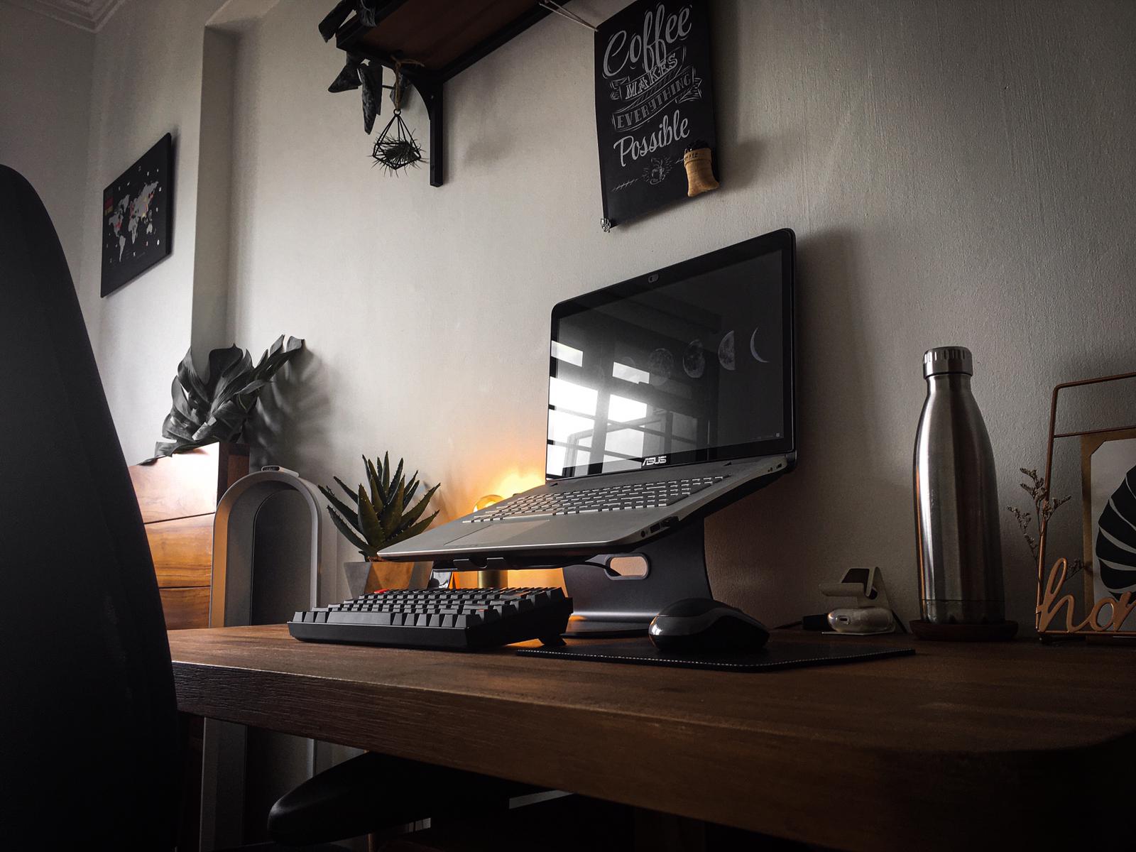 What do you think of my current desk setup? | Scrolller