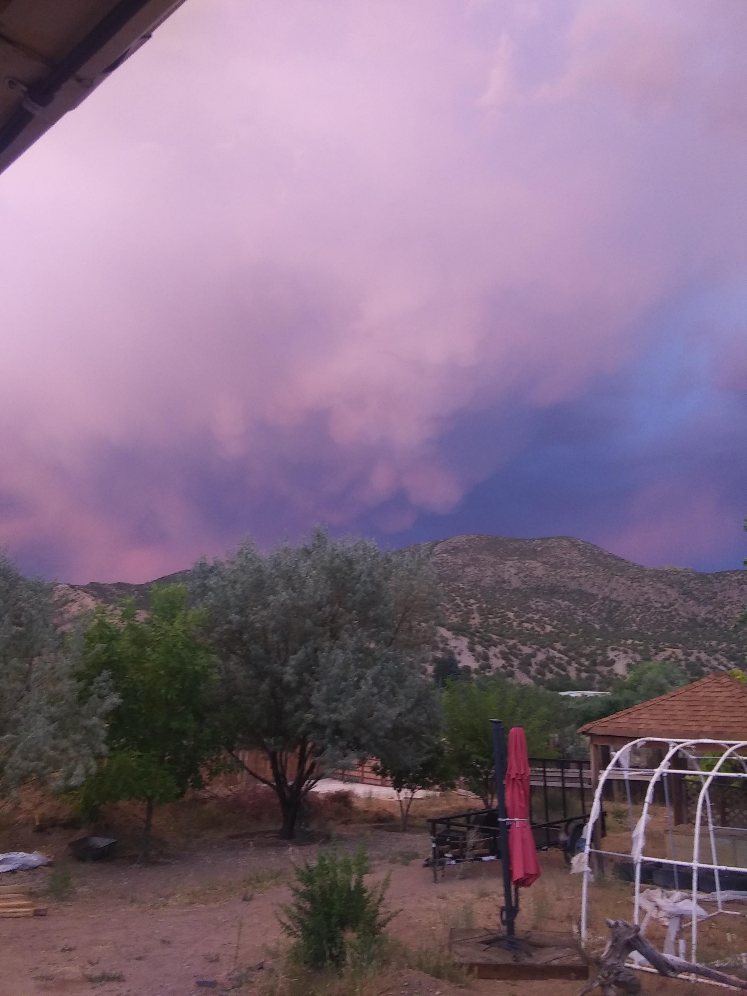 What the clouds looked like at sunset | Scrolller