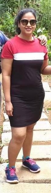 What would you do to this thicc desi MILF? DM to see more | Scrolller