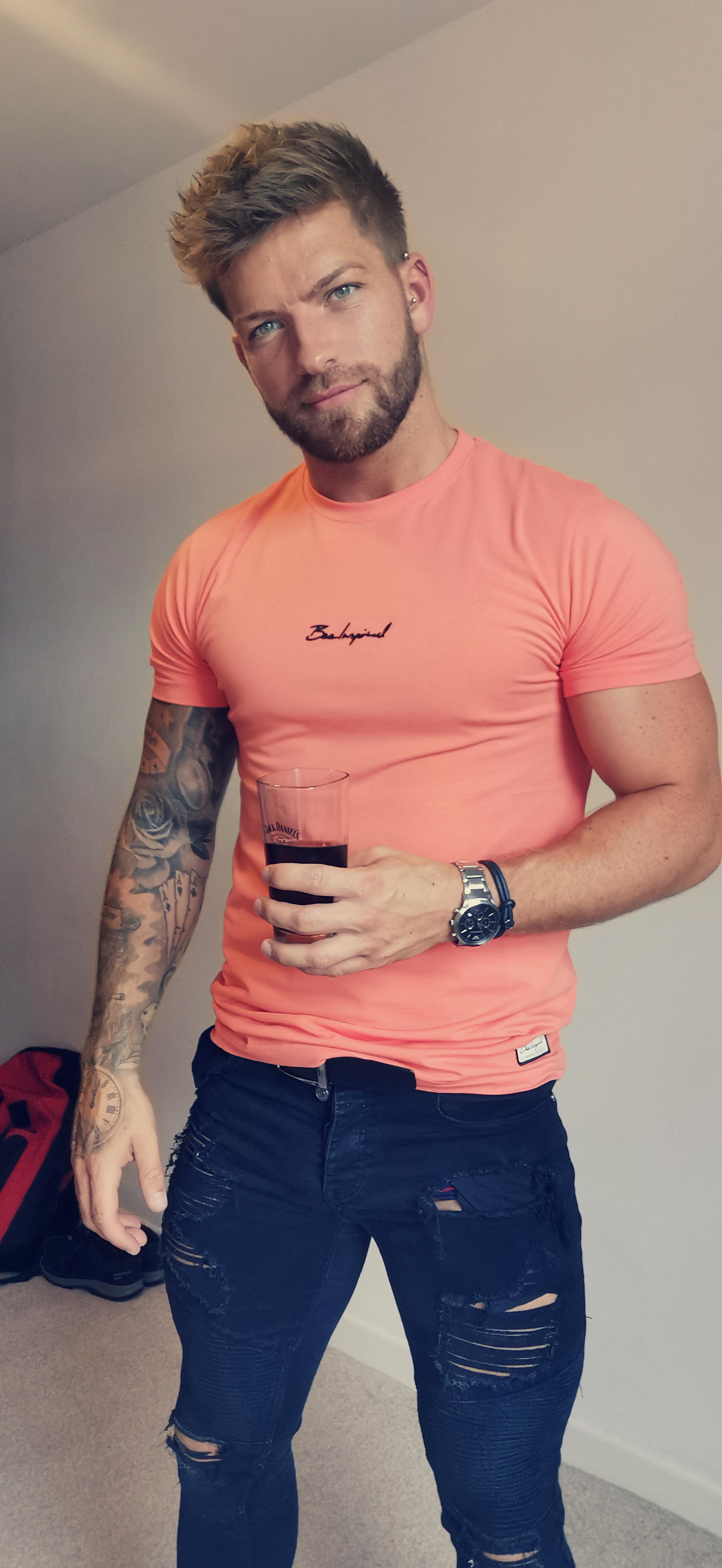 What's my best feature? | Scrolller