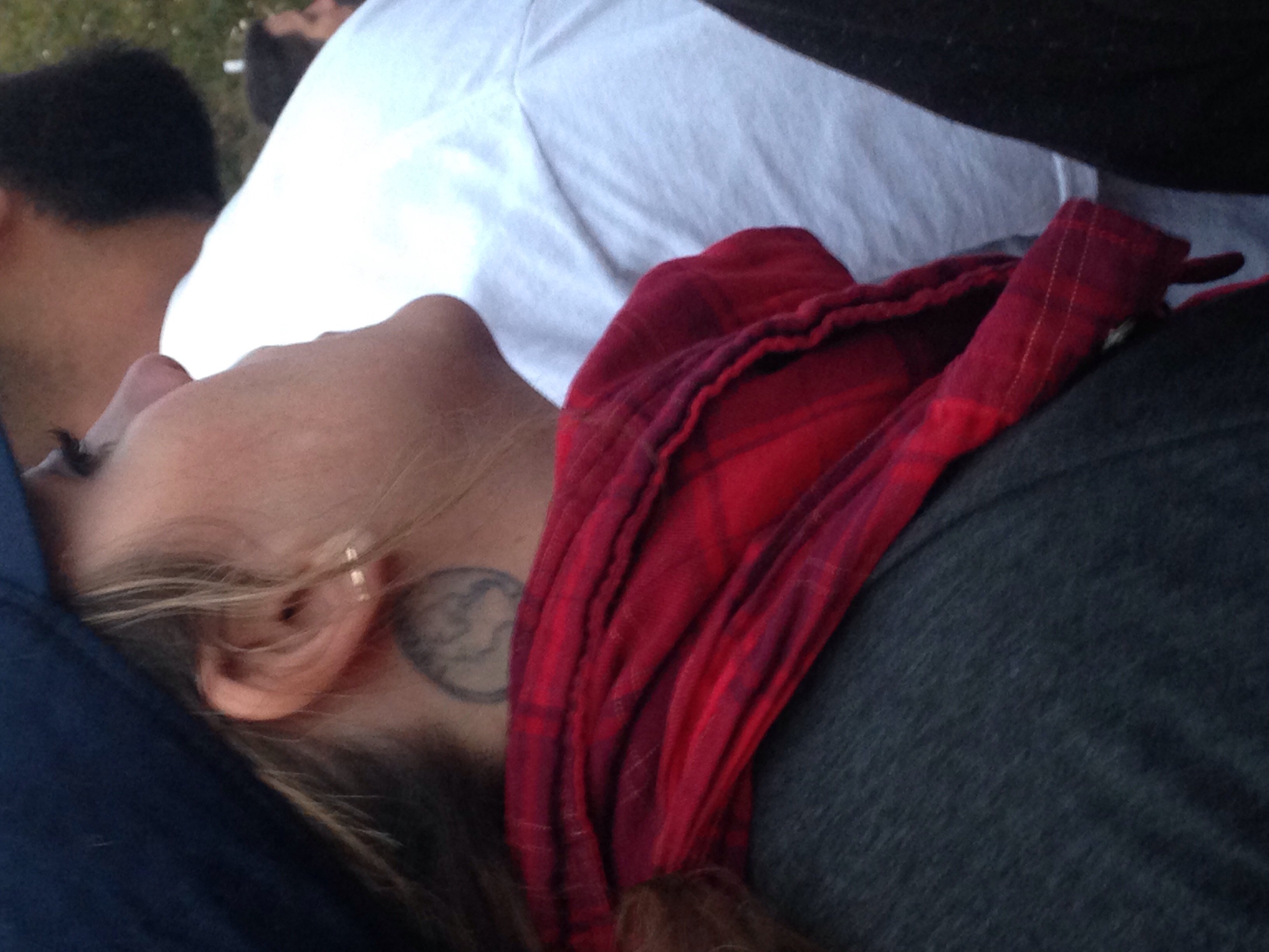 Whats that behind your ear? | Scrolller