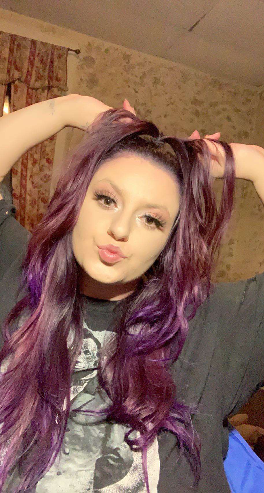 Whats your favorite style of hair? Pony? Twin? Braid? Up? Down? Let me know~ [dm]🥰💕🥵 | Scrolller