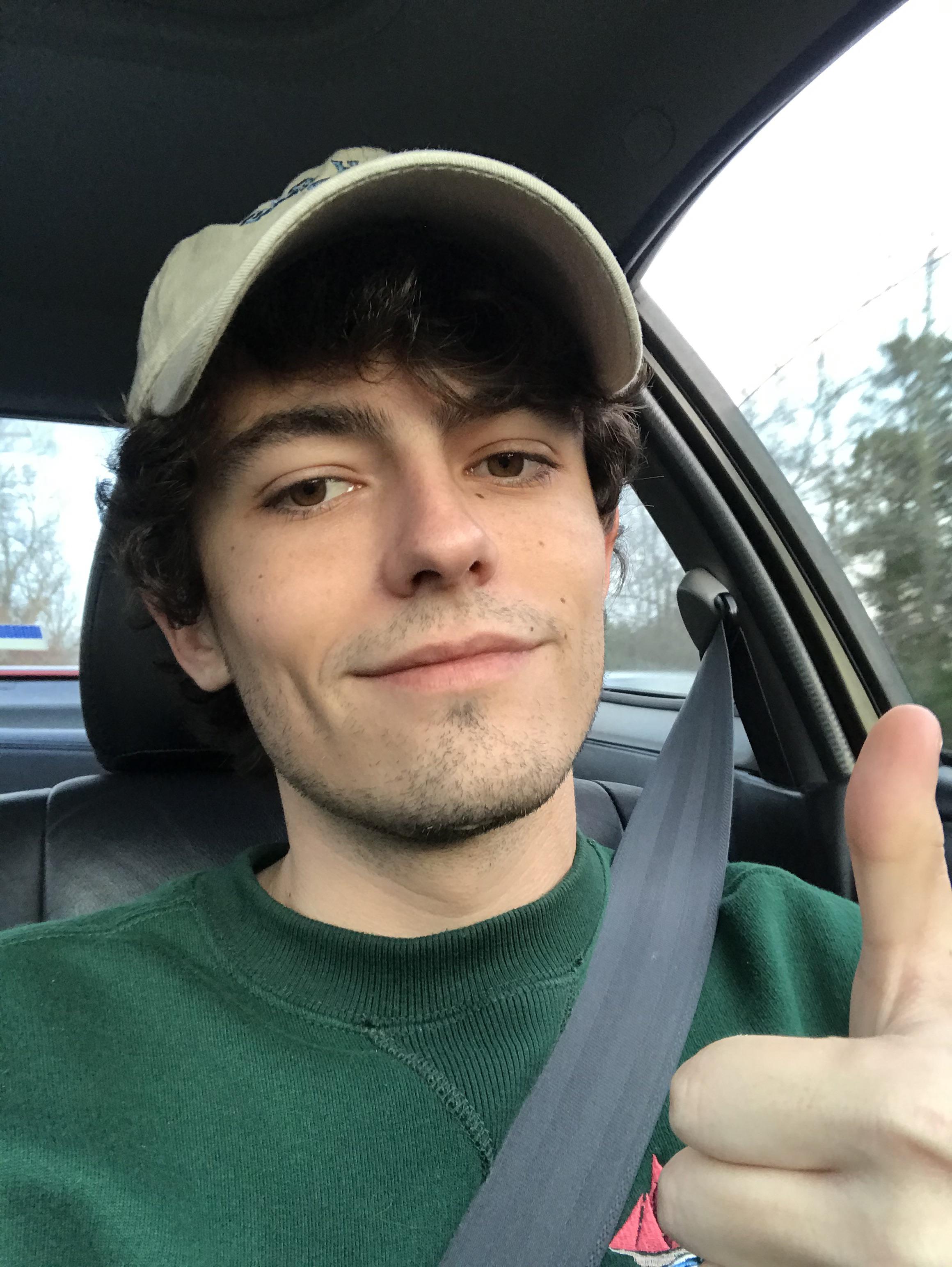 Whatsup handsome ppl!! | Scrolller