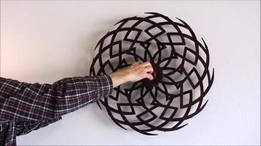Kinetic sculpture | Scrolller