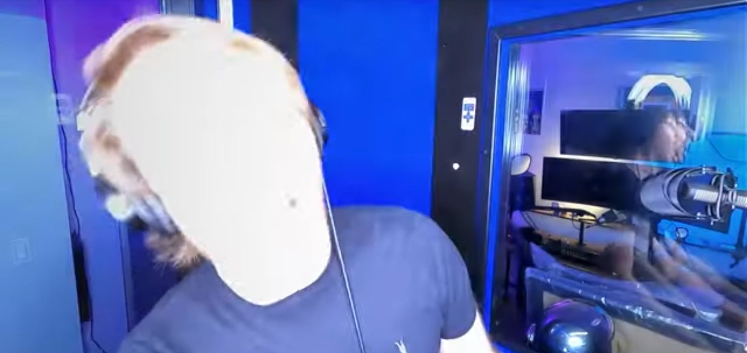 When you put discord light mode on | Scrolller