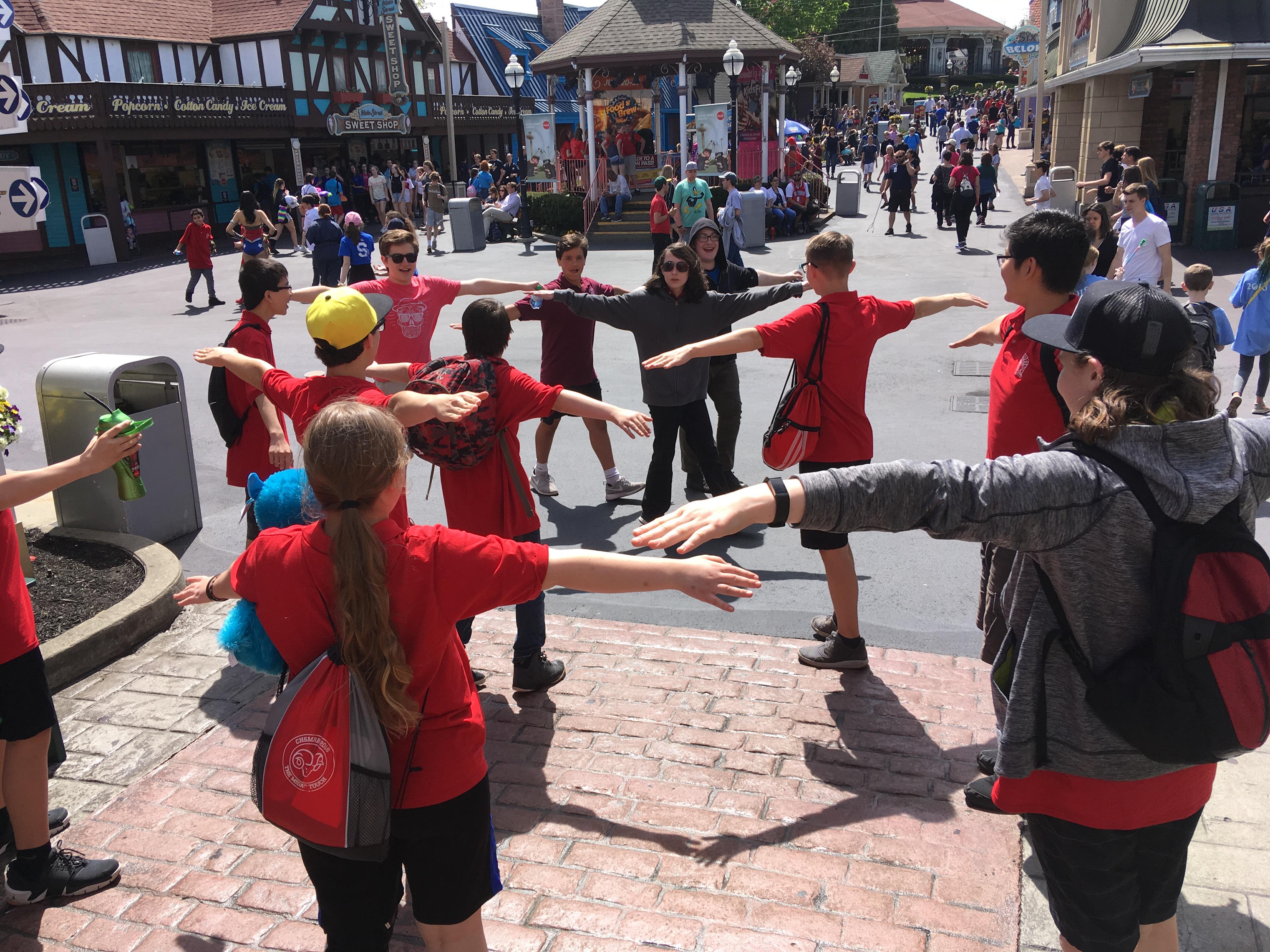 When your edgy school band goes to Six Flags | Scrolller