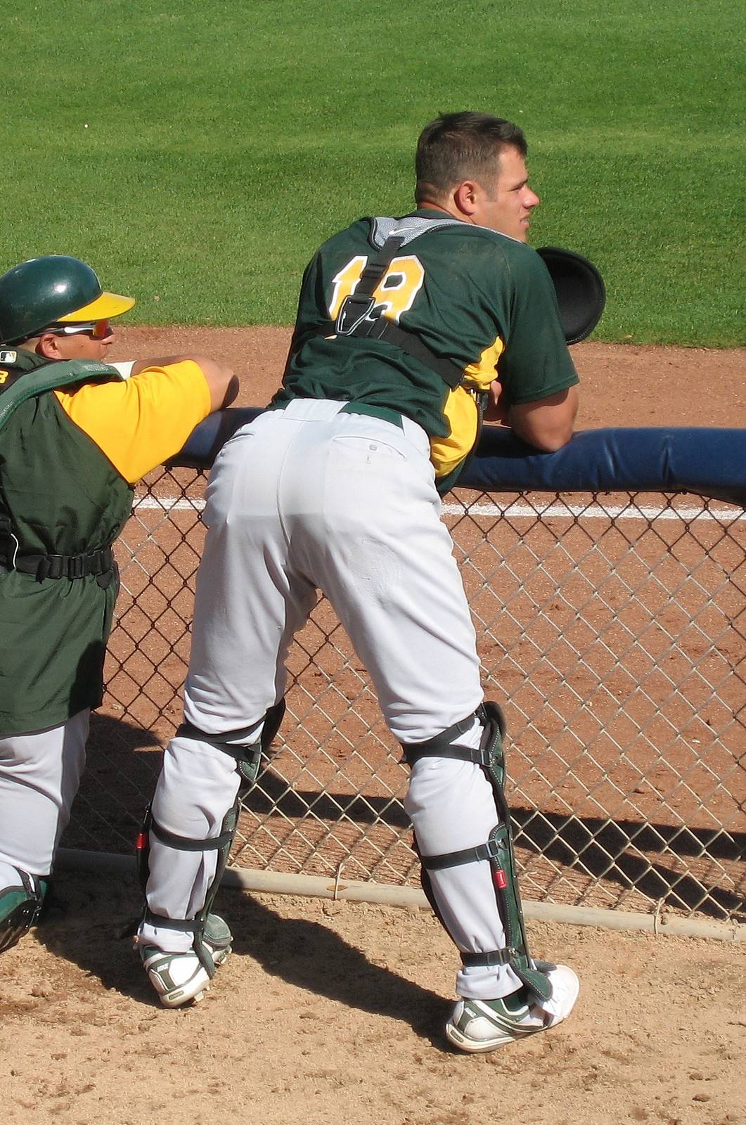 where did he learn to arch his back like that? | Scrolller