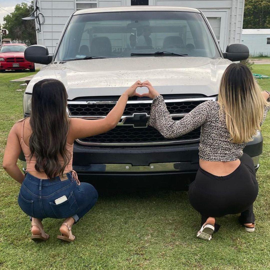 Which girl you picking and why? | Scrolller