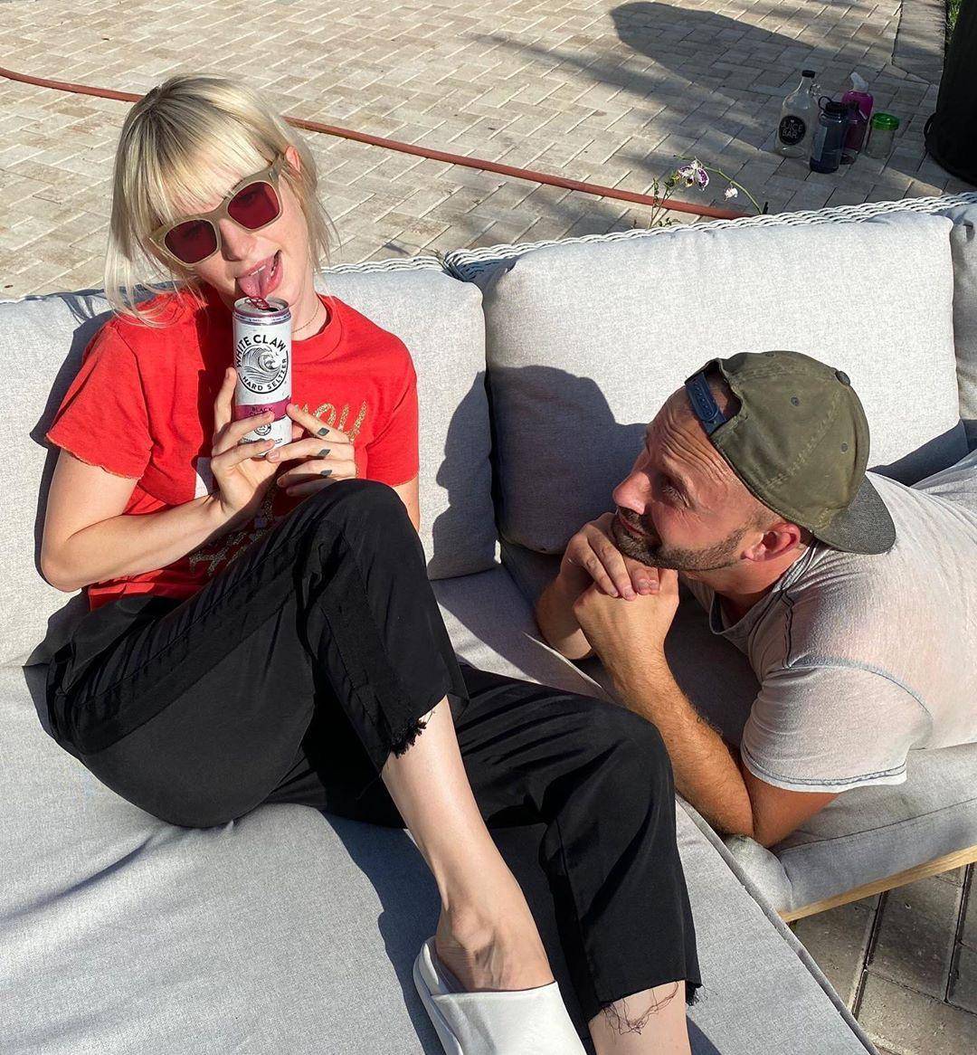 White Claw | Scrolller