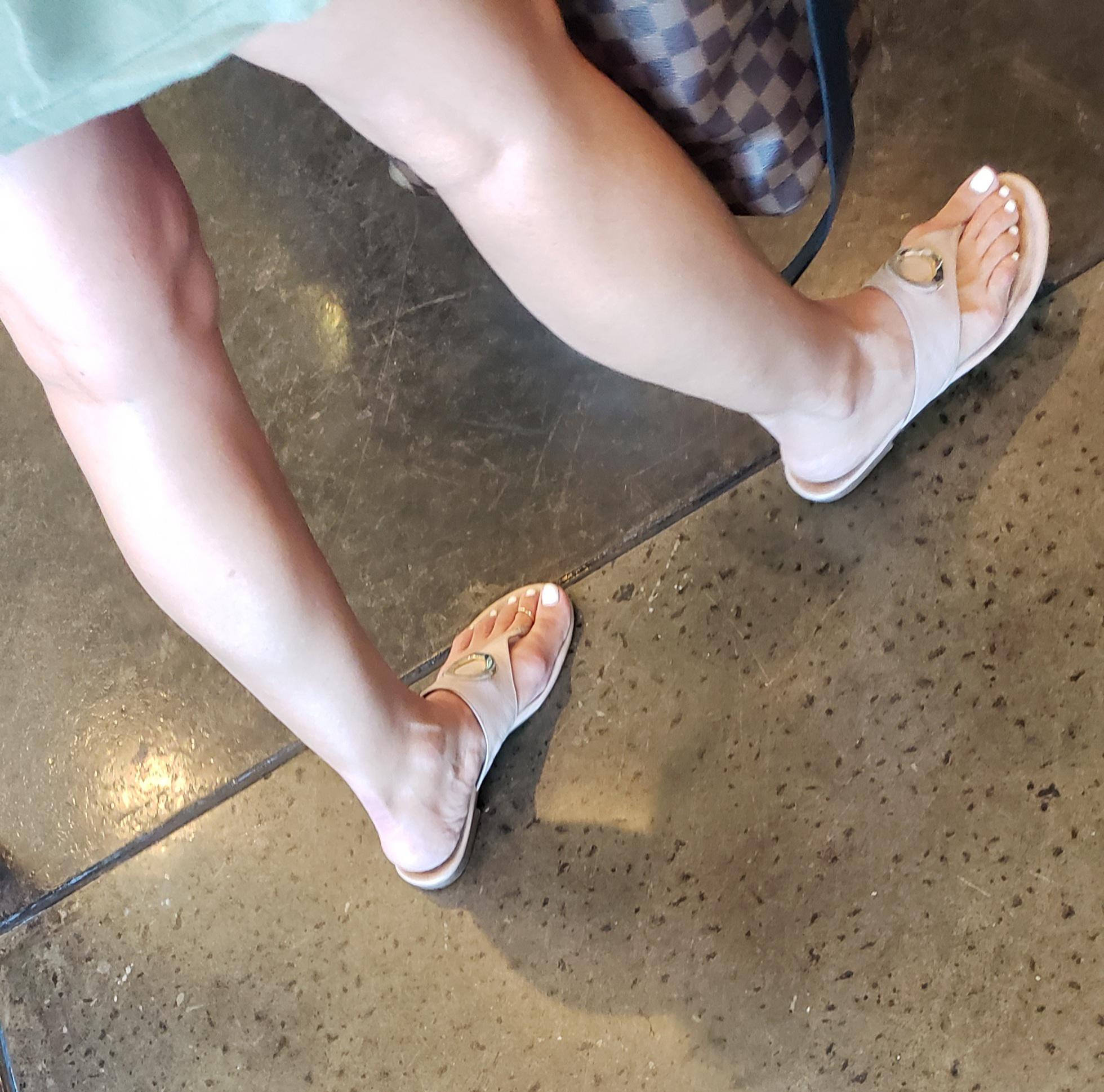 White Nails! | Scrolller