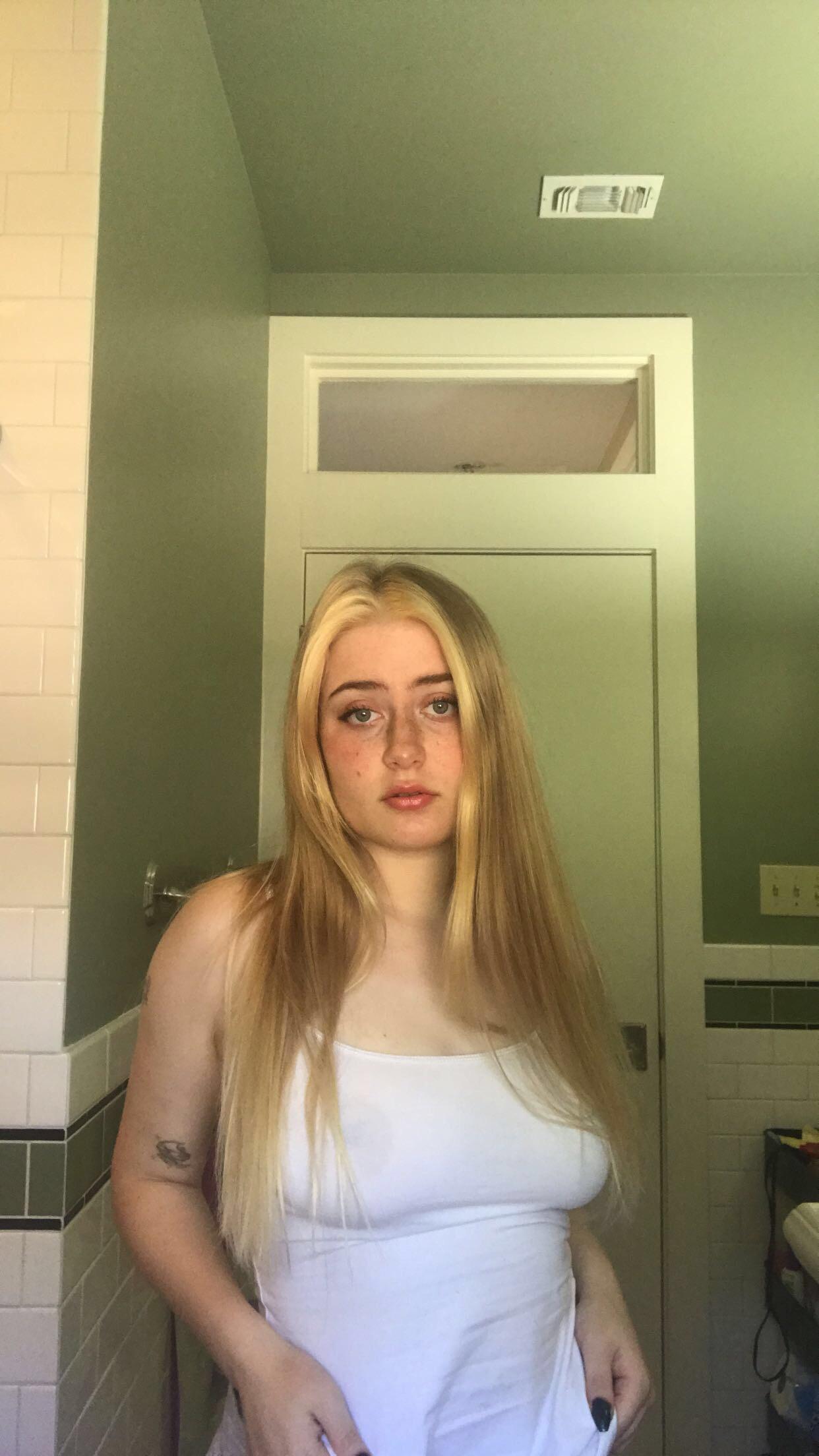 White shirt | Scrolller