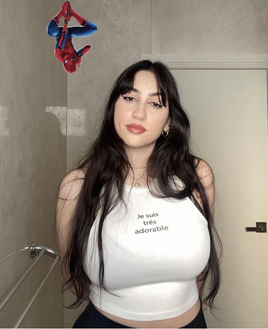 White top | Scrolller