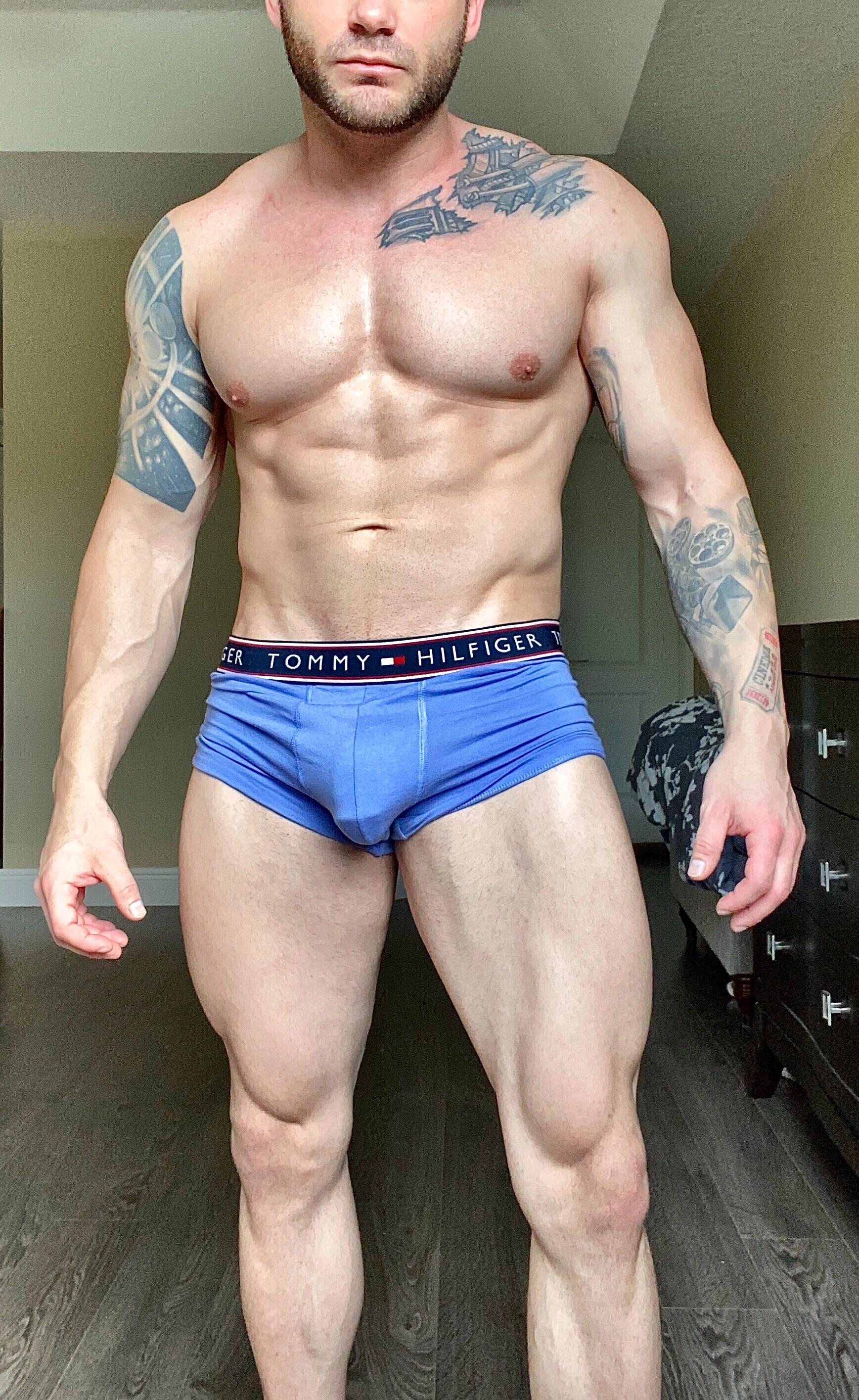 Who else likes the color of my Tommy’s? 🥶🧊 | Scrolller