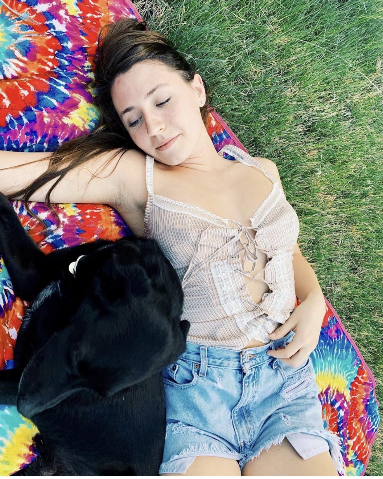 Who enjoys a good see through shirt | Scrolller