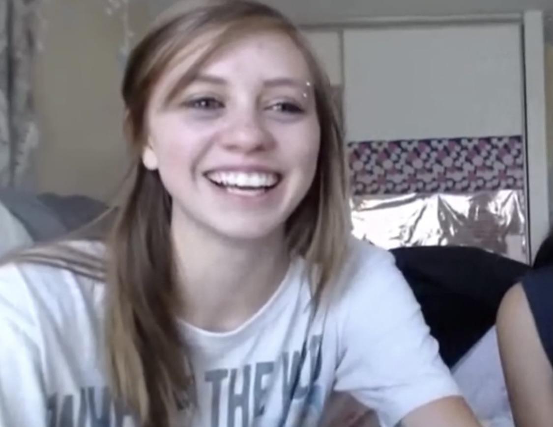 Who Is This Chick Scrolller