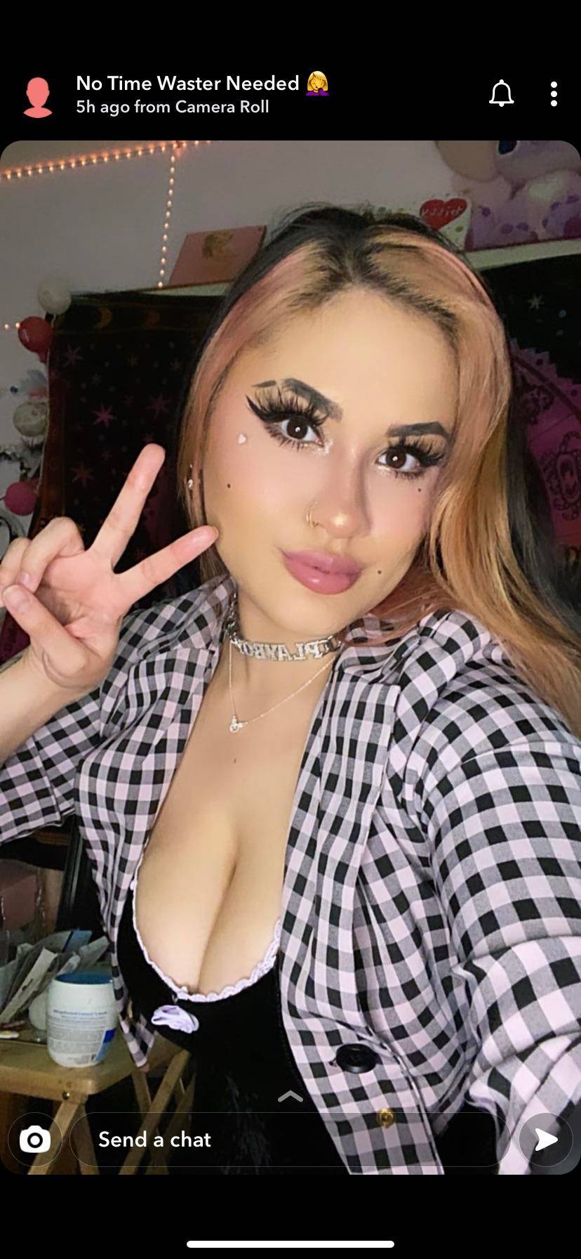 Who is this!? | Scrolller