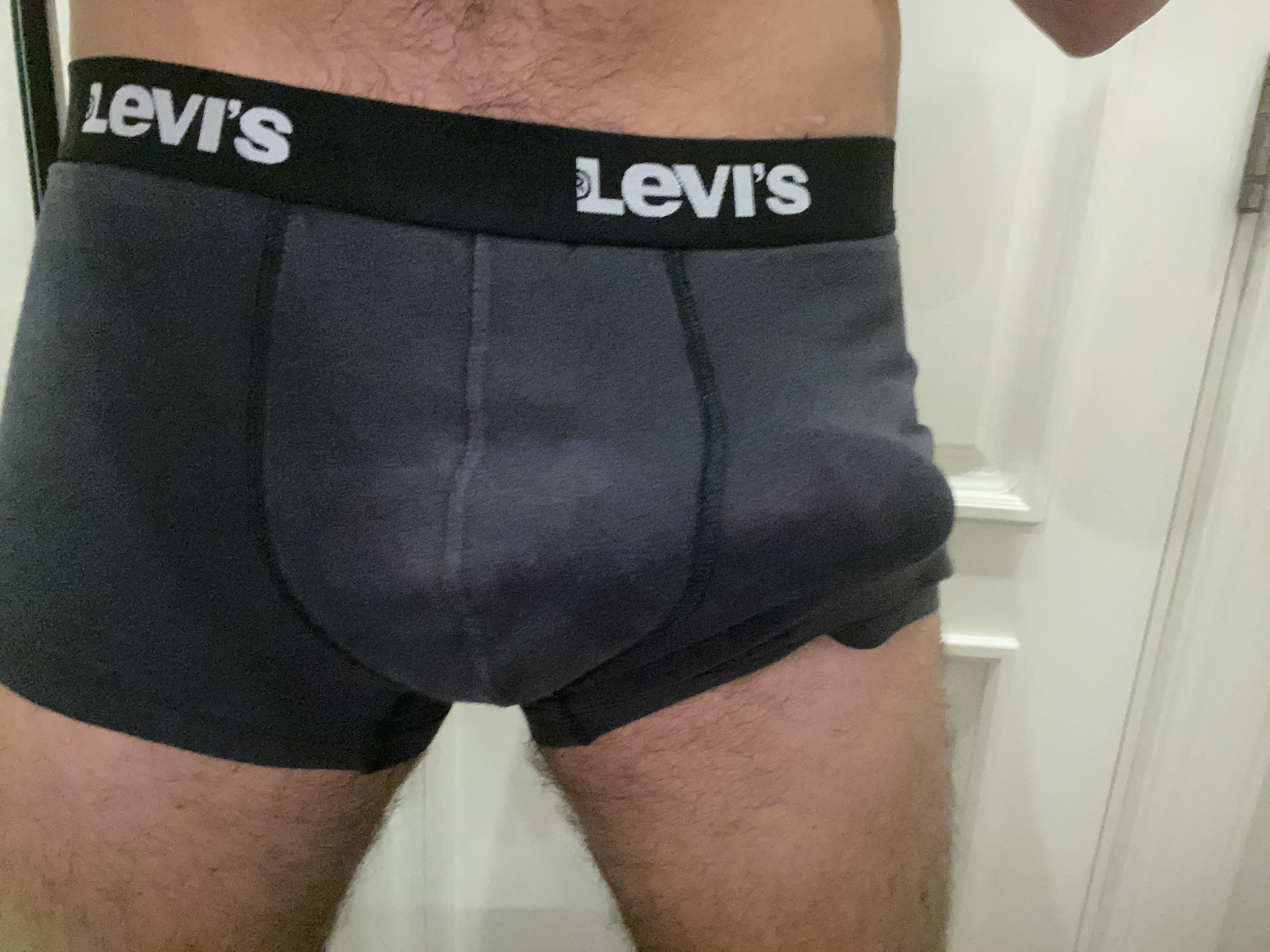 Who likes my bulge ? | Scrolller