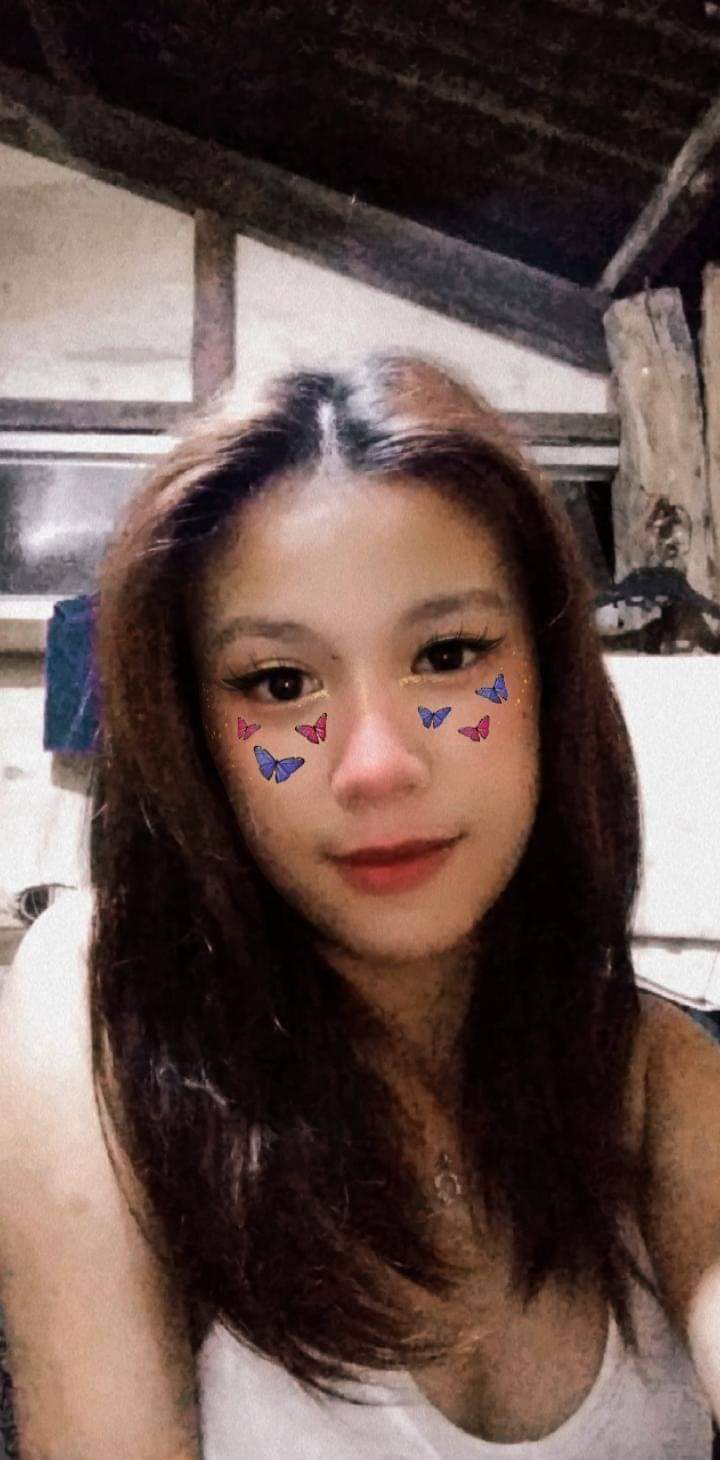 Who likes petite 18y/o Filipina? 😉😘 | Scrolller