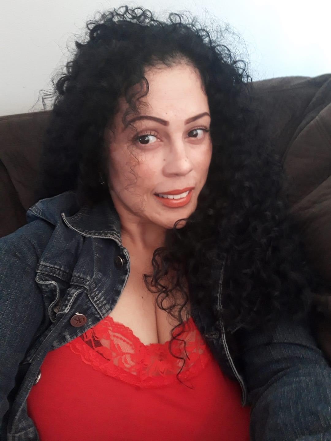 Who wants to jack off and chat dirty about my Aunt? | Scrolller