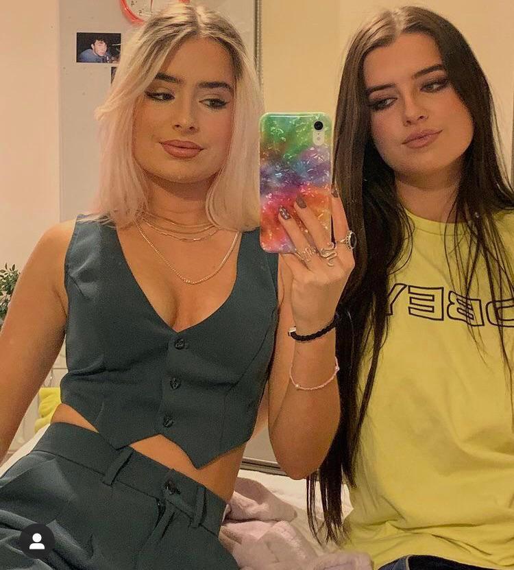 Who wants to talk about my slutty sisters with me? | Scrolller