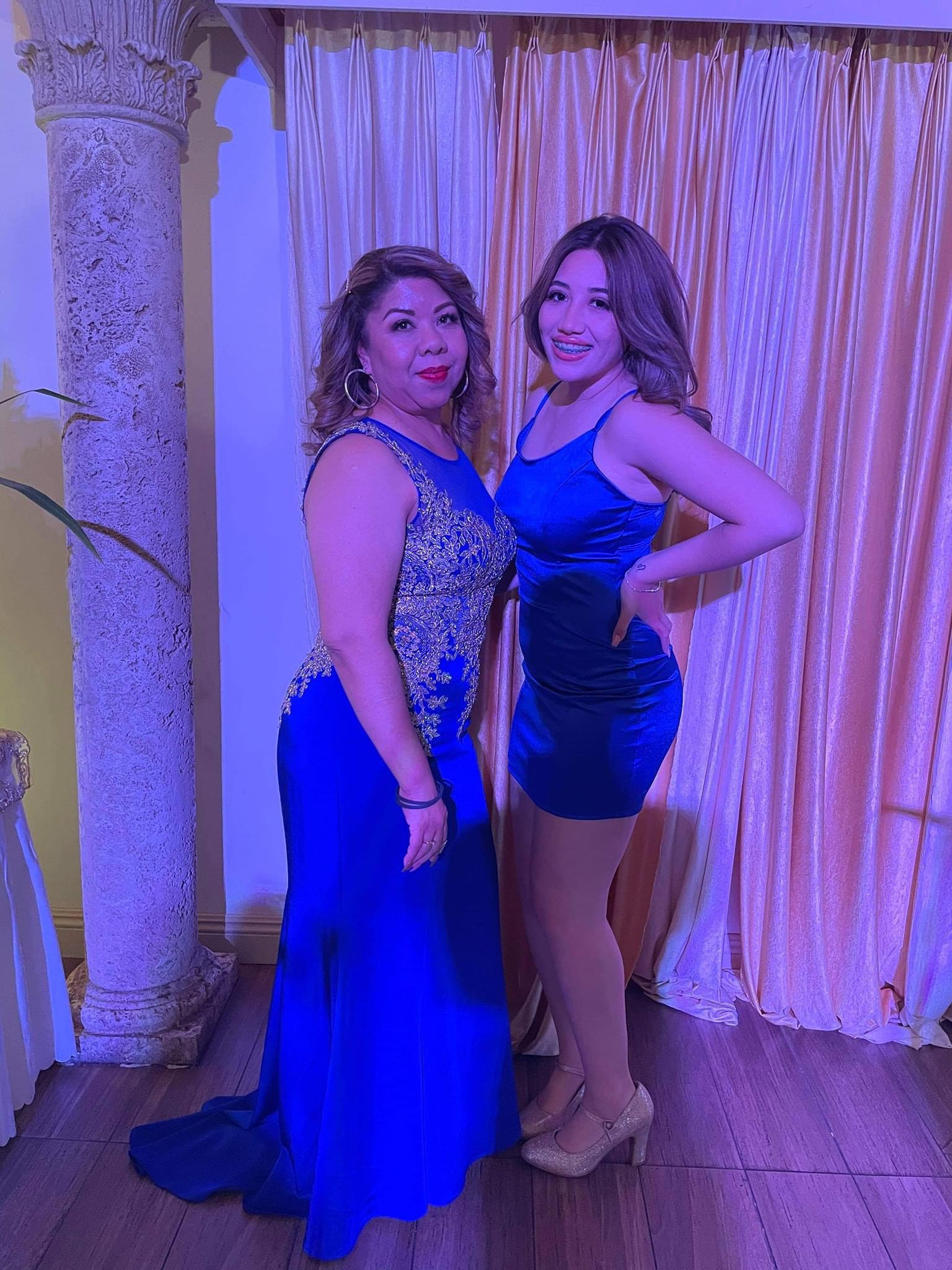 Mexican momma and daughter, who we taking home? | Scrolller