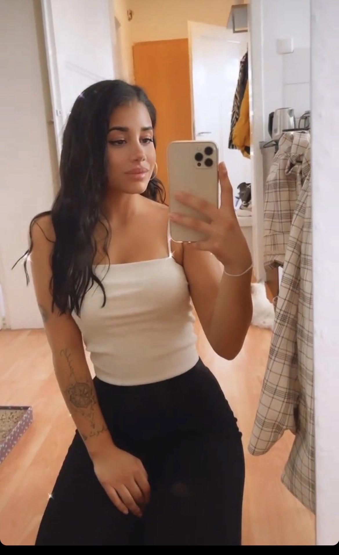 Wie findet ihr sie ? | Scrolller